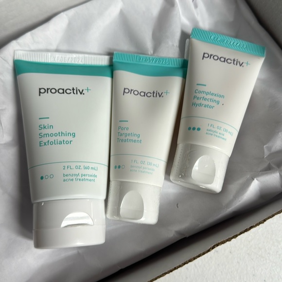 Proactiv | Skincare | Proactive 2 3 Kit Skin Smoothing Exfoliate Pore ...